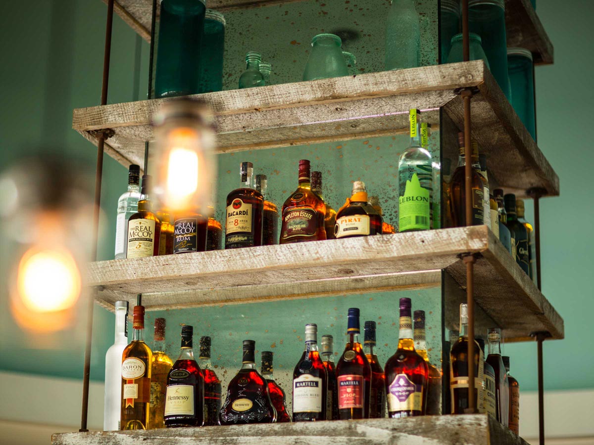 Vessel Restaurant Shelter Island | Waterfront Dining